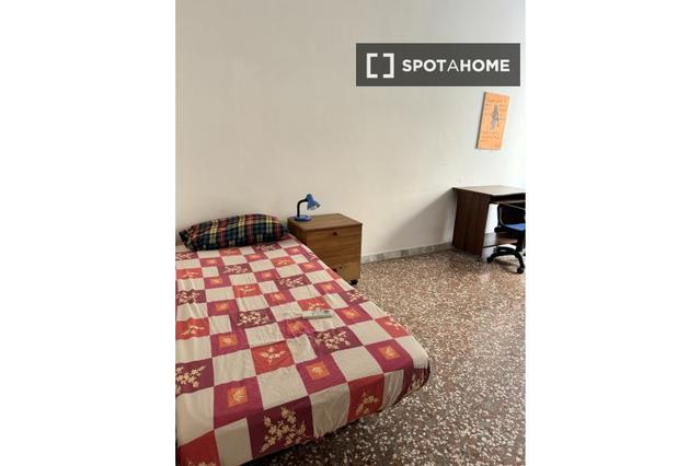 Rooms for Rent in Rome: Cheap Furnished Rooms to Rent Rome | Nestpick