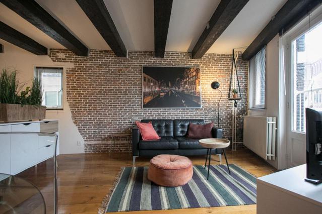 Accommodation in Amsterdam, Netherlands: Furnished apartments and rooms ...